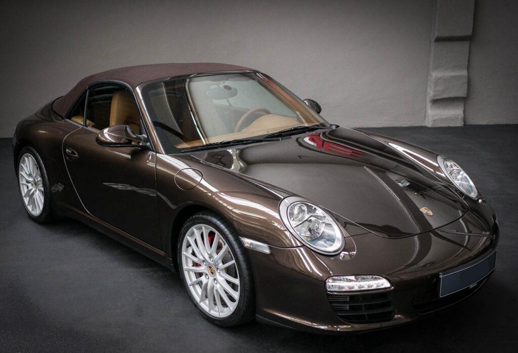 911 (997.2) Carrera S Cabriolet; 12/08; 385CV; 33 480km; Macadamia ...